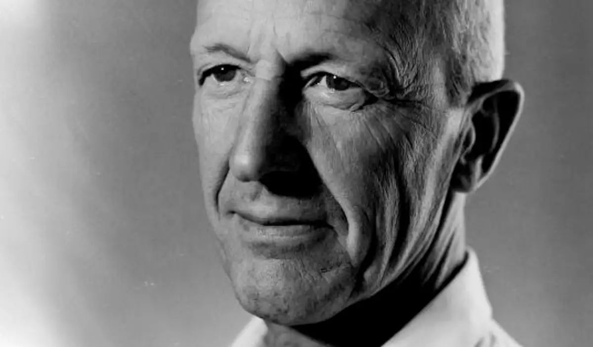 Hugh Bradner: Pioneering the Path to Wetsuit Innovation – Spinnaker Watches